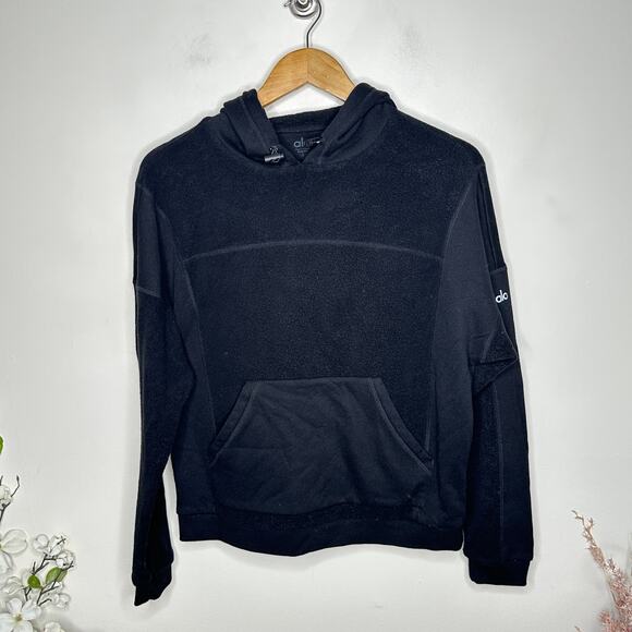 ALO Yoga | Tops | Alo Yoga Fleece Panel Pullover Hoodie Black Sz S 48 ...